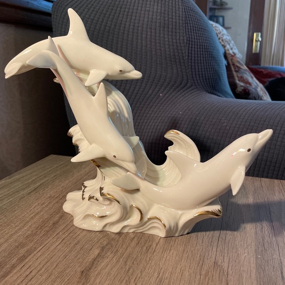 Lenox | Accents | Lenox White Wave Glossy Finish Racing The Surf ...